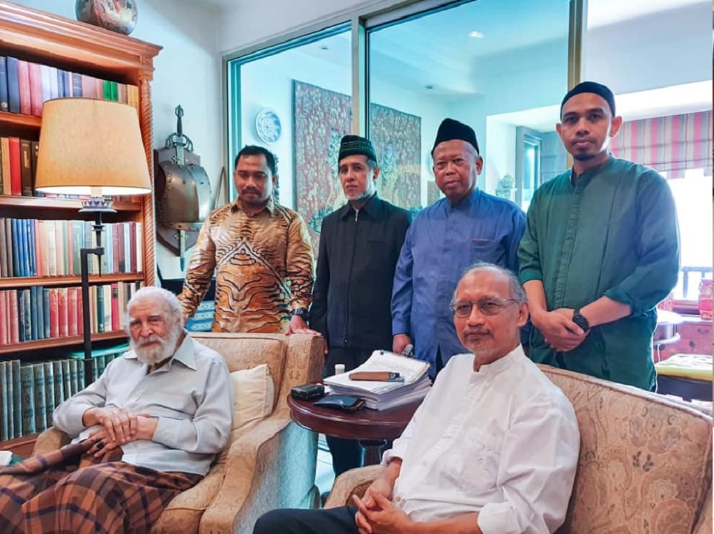 PESAN PENTING PROF. NAQUIB AL-ATTAS TENTANG PELAJARAN SEJARAH